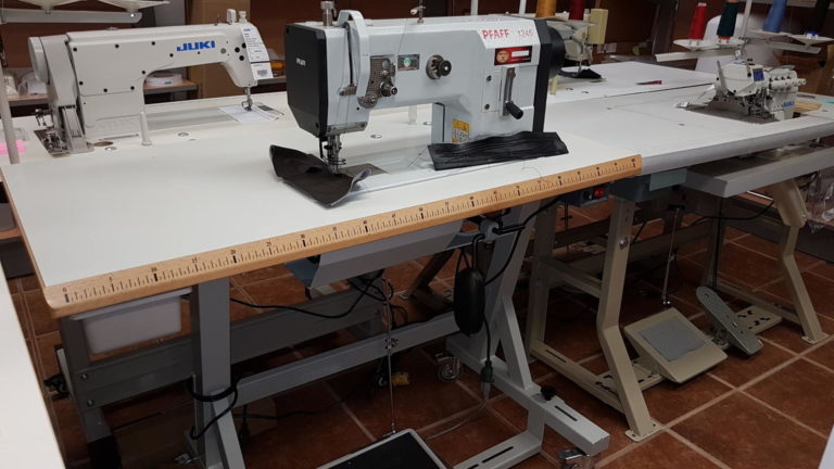 Machine à coudre industrielle Pfaff 1245 | Rock Beaudoin